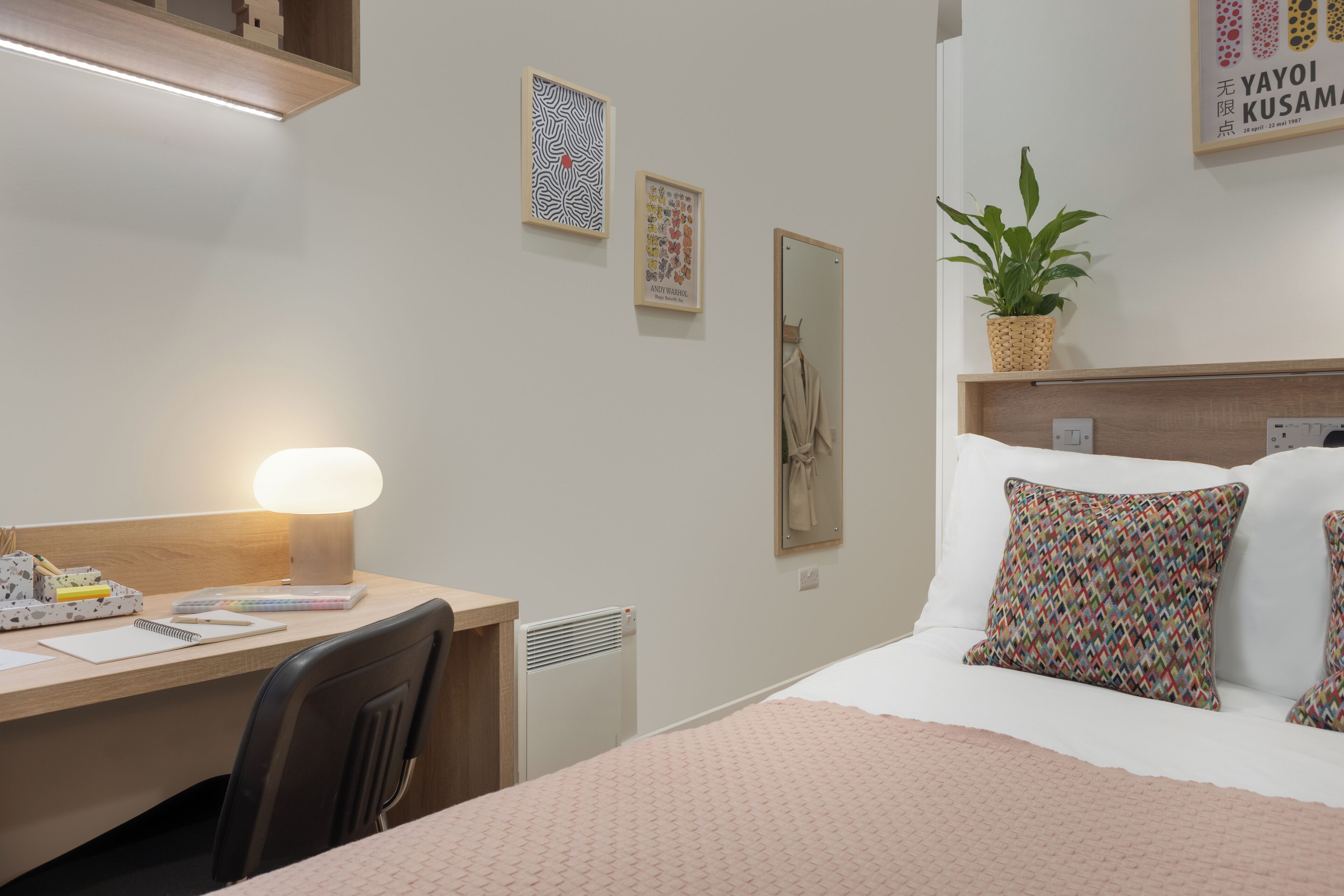 Quarto Individual, não fumadores | Cortinas/cortinados opacos, Wi-fi grátis 