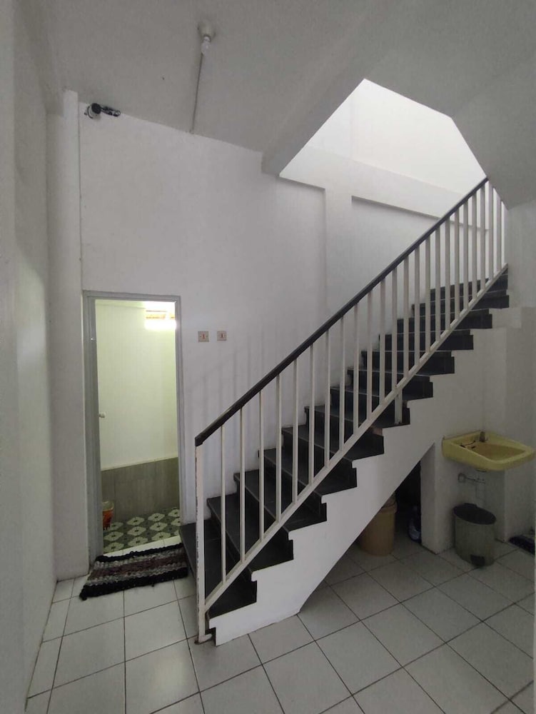 Hotel Mk 27 - Surabaya