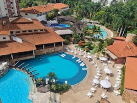 5 piscinas externas