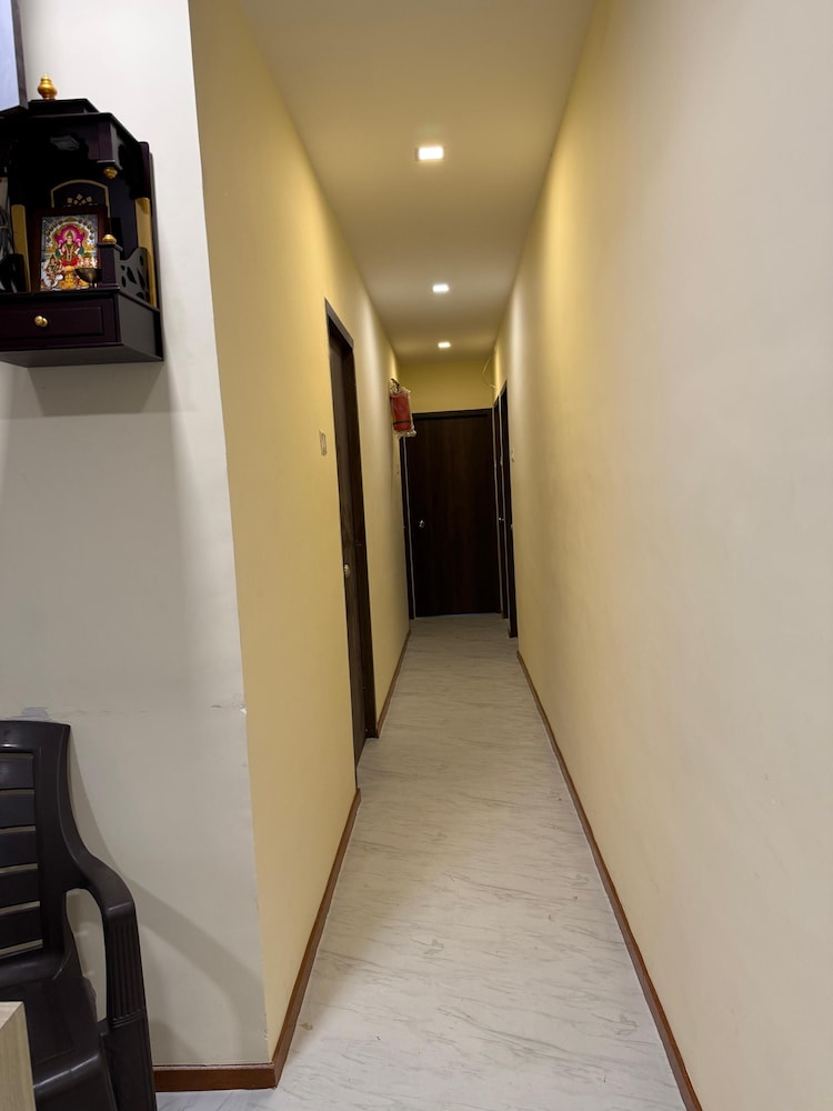 Hotel Marine Line - Mumbai