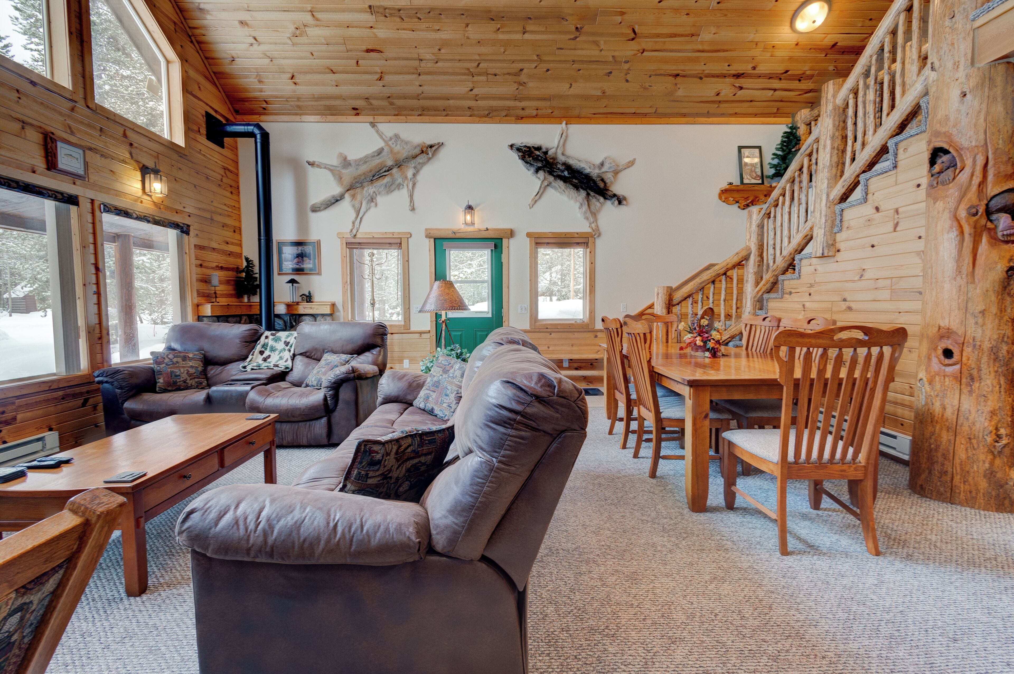 Yellowstone Wolf Lodge+hotub+wifi+ac+22 Min To Ynp - Island Park, ID