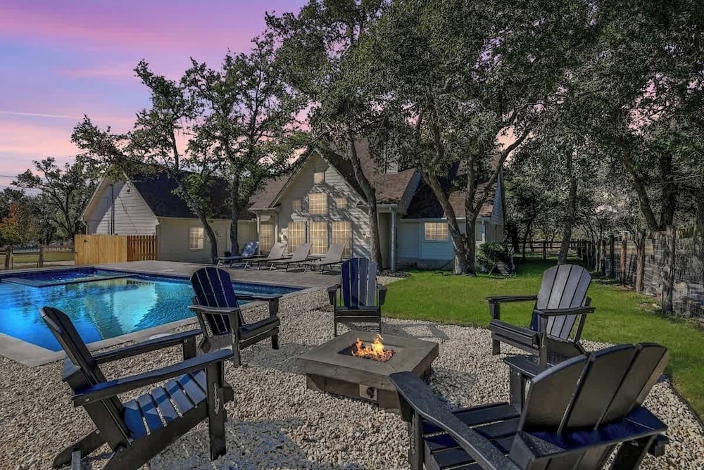 Peabody Ranch Luxury Home W/pool, Hot Tub, Fire Pit! - Dripping Springs, TX