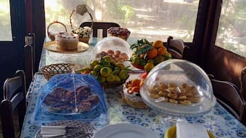 Pequeno-almoço inspirado na cozinha local diário incluído