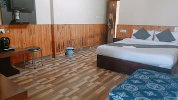 Quarto casal superior, vista para a colina | Wi-Fi de cortesia
