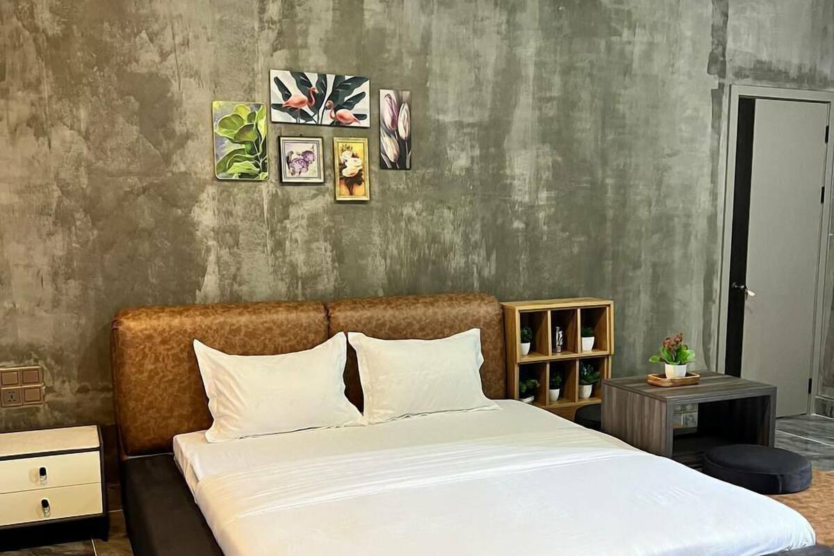 Quarto casal luxo, sacada, vista para o mar | Escrivaninha, Wi-Fi de cortesia