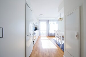 Apartamento de Luxo | Sala de estar | Televisor LED de 42 polegadas com canais por cabo 