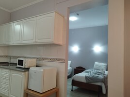 Quarto Duplo Comfort, Vista para a cidade | Berços/camas para crianças, Wi-fi grátis, roupa de cama fornecida