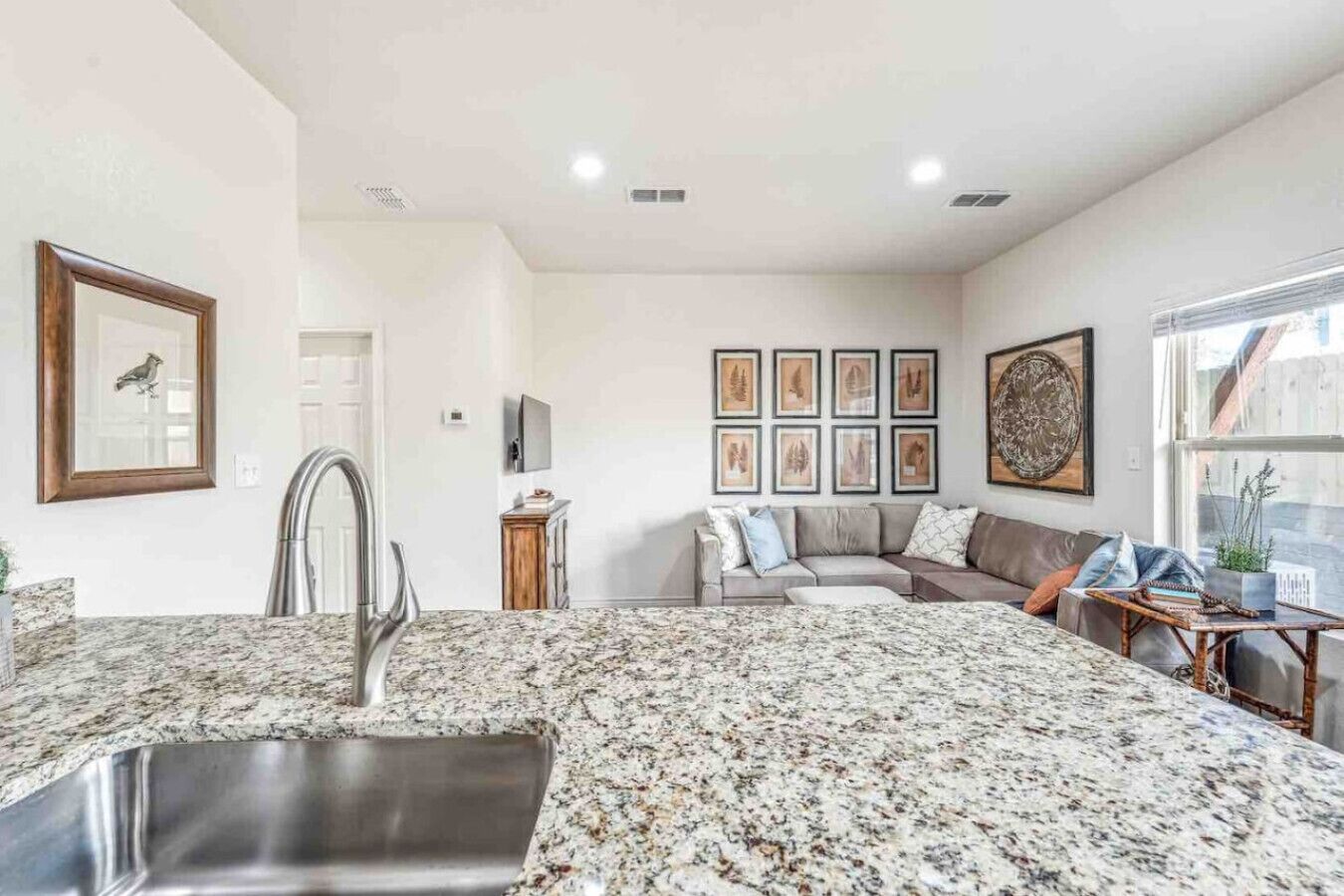 New-walk To Tarleton-2 King Beds - Stephenville, TX