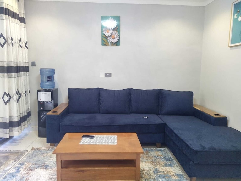 Tinaz Staycation - Along Namugongo-kira Road. - 캄팔라