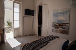 Quarto Deluxe | Cofre no quarto, com decoração personalizada 
