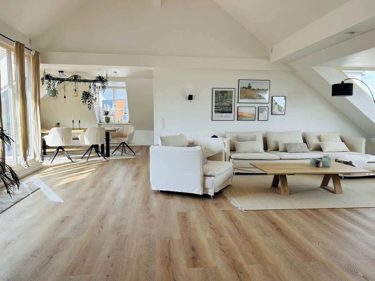 Stilvolles Ferienzuhause Für 7 Personen Mit Sauna & Schlossblick - Burrweiler