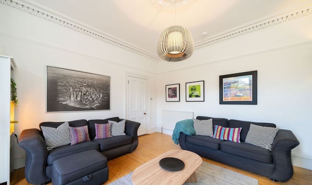 Sunnybrae House Seaside Family-friendly Getaway In Stonehaven With Hot Tub - Stonehaven