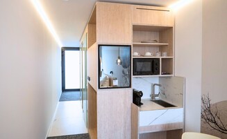 Quarto Duplo Comfort | Roupa de alta qualidade, minibar grátis, com decoração personalizada 