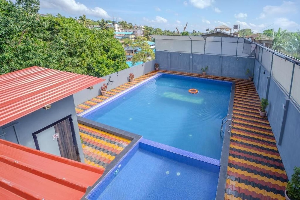 Hotel Mainak & Health Club - Port Blair