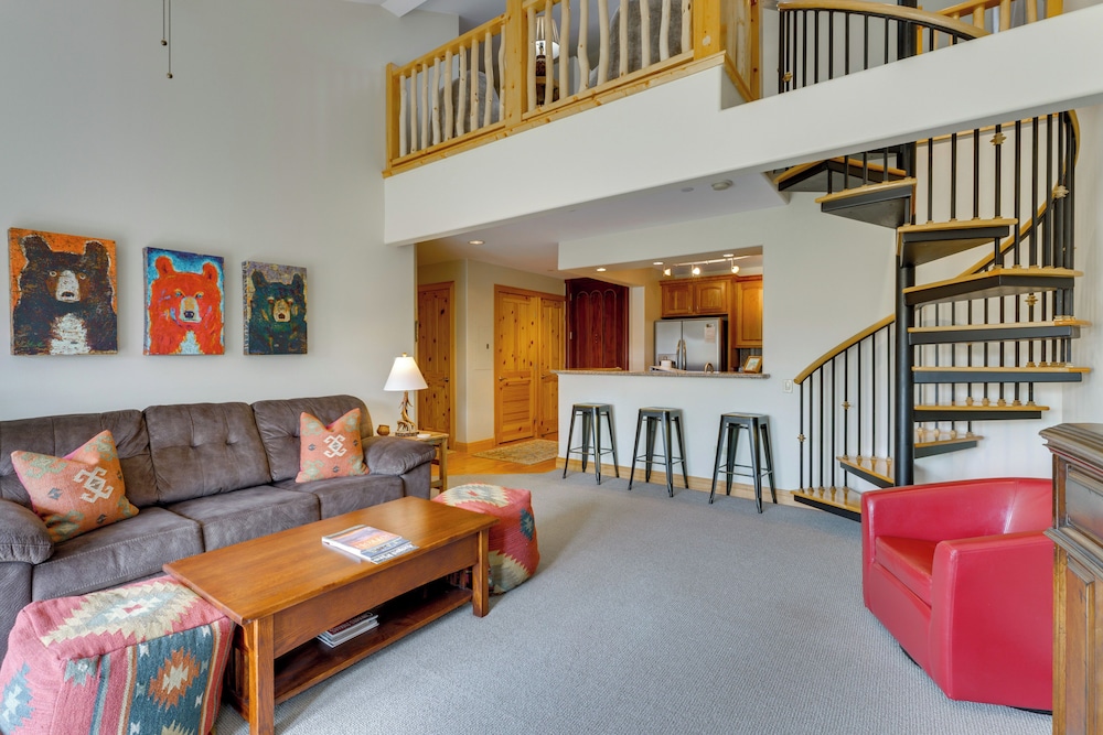 2 Mi To Angel Fire Resort: Mtn-view Townhome! - Angel Fire, NM