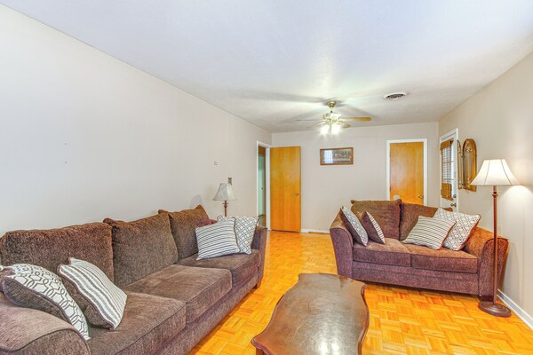 Inviting Vicksburg Home W/ Patio + Charcoal Grill! - Vicksburg, MS