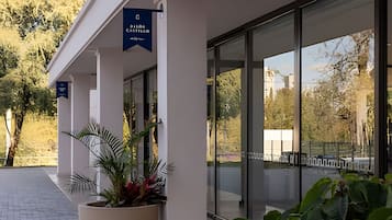 Apartamento luxo | Detalhe da fachada