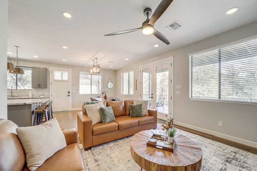 Games & Outdoor Seating: Cabin In Scenic Payson! - ペイソン, AZ