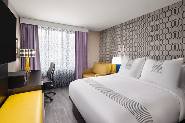 Glō Best Western Bronx Nyc - Bronx, NY