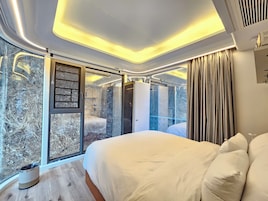 Quarto Duplo Lua de Mel | Roupa de alta qualidade, edredões de penas, camas de colchão pillowtop