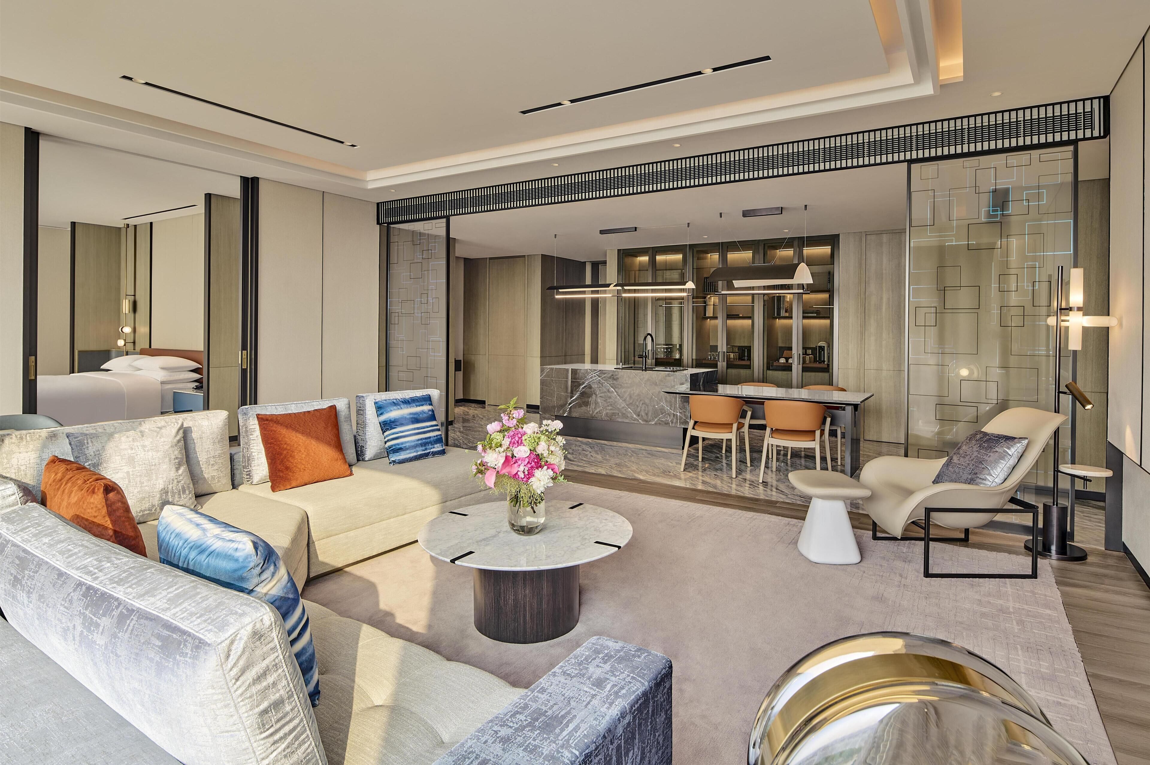 Suíte, 1 cama King | Área de estar