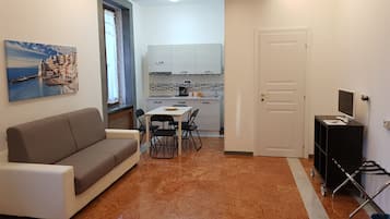 Estúdio clássico, para não fumantes, cozinha americana | 2 quartos, cofres nos quartos, escrivaninha