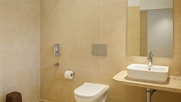 Quarto casal luxo | Banheiro | Toalhas de banho