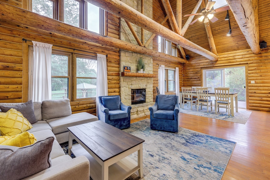 On-site Lake & Gazebo: Cabin In Yellow Springs! - Yellow Springs, OH