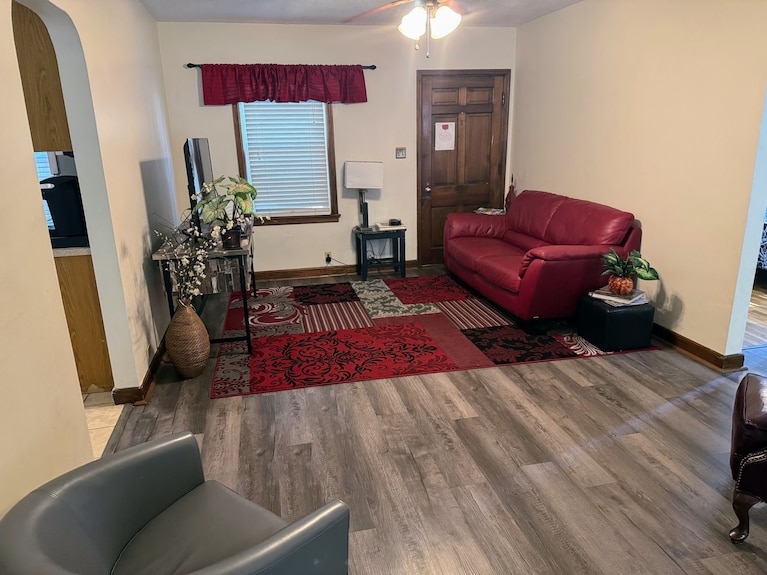 The Love Shack Close To U Of I - Champaign, IL