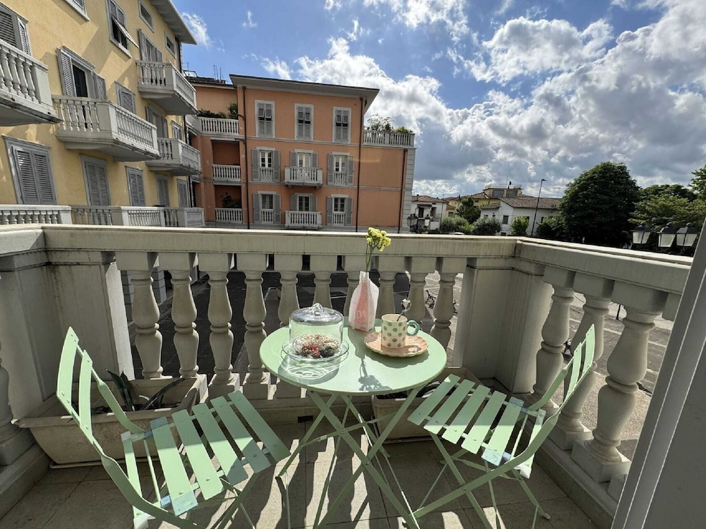 Beautiful Bright Flat With 2 Balconies - Lucca