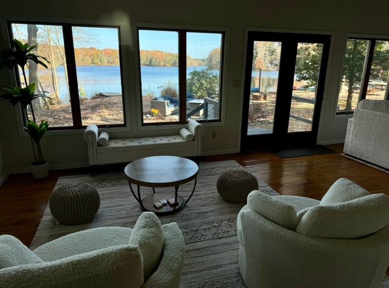 Modern Lakefront Getaway On Nj Shore - Parvin State Park, Pittsgrove