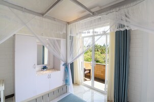 Suite Royal, 2 quartos, cozinha, vista para o oceano | Roupa de alta qualidade, minibar, com mobília individualizada 