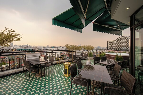 Hanoi Plaza Suite Hotel & Spa - Hanoi