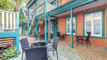 Apartamento Comfort, pátio | Terraço/pátio interior