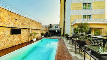 Piscina exterior