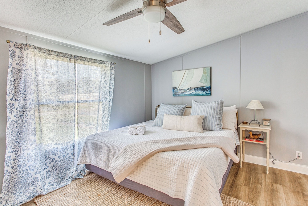 Home W/ Fishing Dock Access In Ocean Isle Beach! - Holden Beach, NC