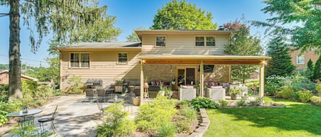 Casa (4 Bedrooms) | Refeições ao ar livre