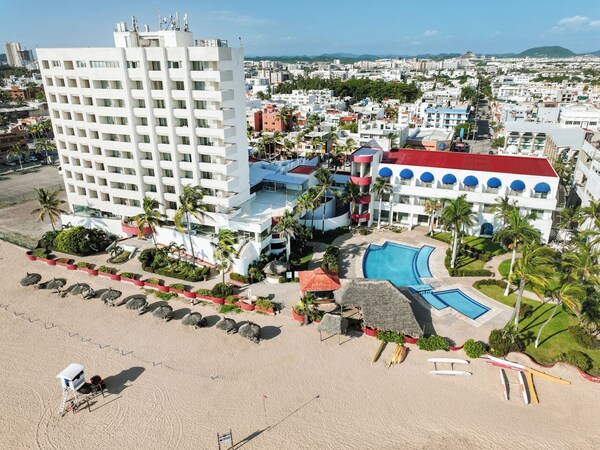 Sunset Palace Beach Hotel - All Inclusive - Mazatlán