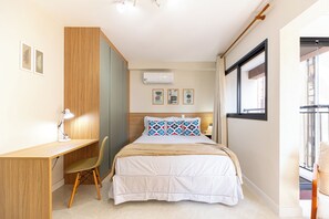 Apartamento, Vista para a cidade | 1 quarto, secretária adequada para computadores portáteis, Wi-fi grátis 