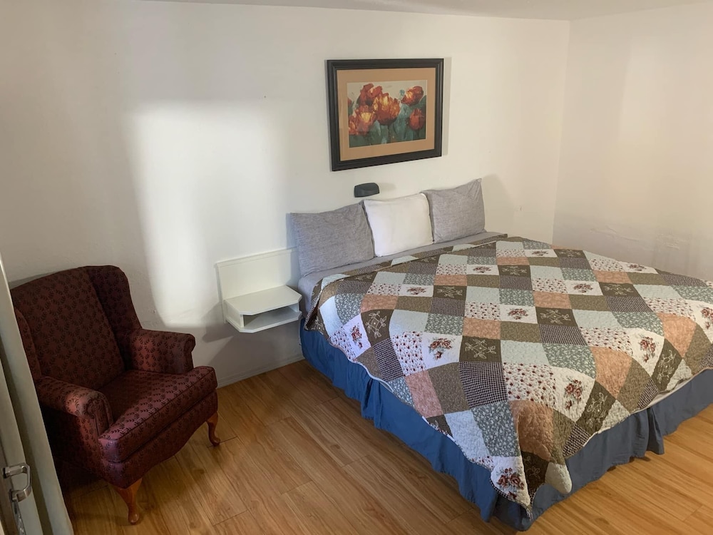 Granby River Inn Suites - Grand Forks