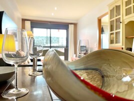 Apartamento | 3 quartos, individualmente mobiliados, roupa de cama