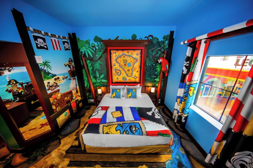 2 Pirate Theme Rooms, Legoland Resort, Treasure-fun Playscape, Near Water Park - Winter Haven, FL