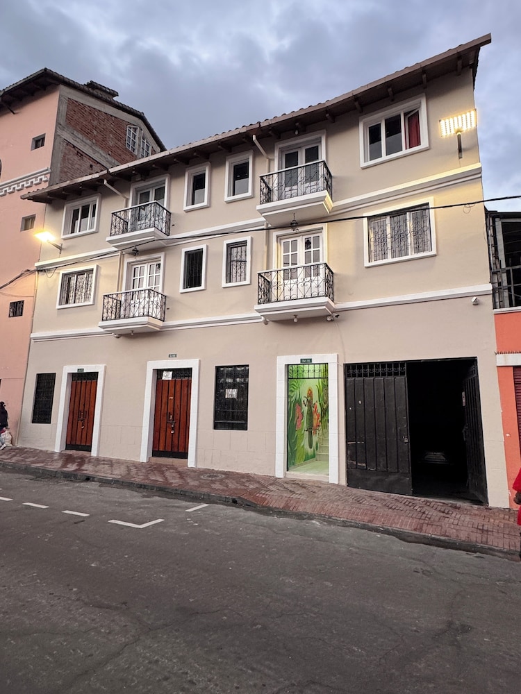 Hotel Casa Colonial Montufar - Quito