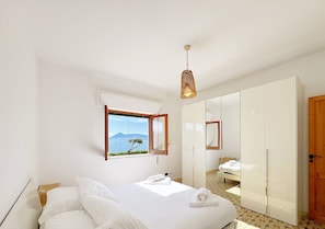 Vila panorâmica | 3 quartos, individualmente mobiliados, Wi-Fi de cortesia