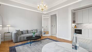 Deluxe Garden View Suite | Sala