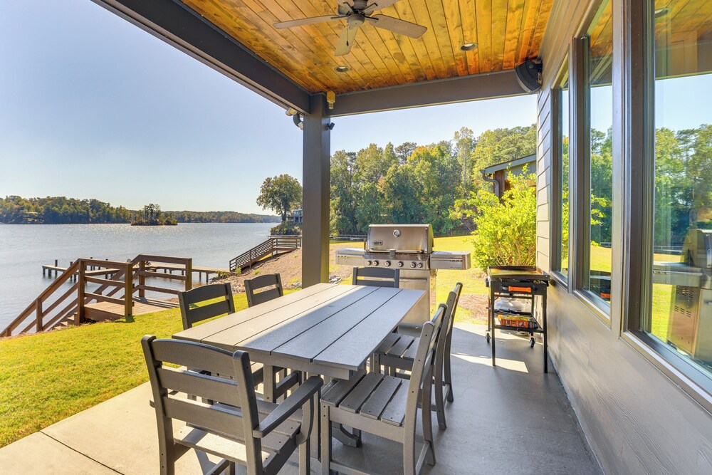 Waterfront Home In Alex City, Near Auburn - Alabama