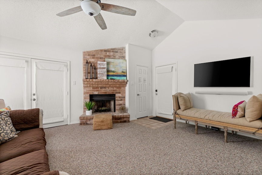 California Bungalow Retreat W/ Private Heated Pool - Dominion - San Antonio