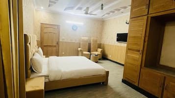Quarto Duplo Deluxe | Ferro/tábua de engomar, Wi-fi grátis