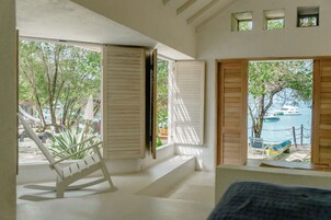 Suite-Estúdio Deluxe, 1 cama king-size, vista para o oceano | Vista do alojamento