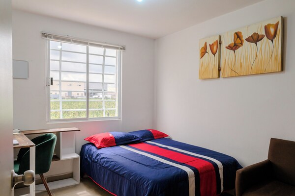 Bright Home With Pool Near Valquirico - San Pedro Cholula